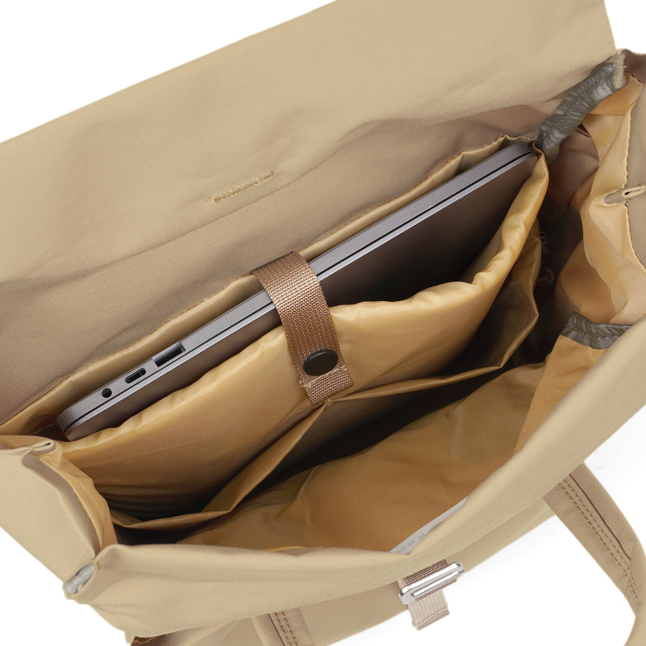 HELLOLULU – Bratpack PH